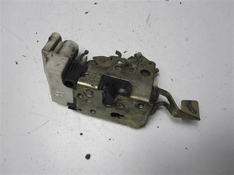ZAMEK DRZWI PRZEDNI PRAWY AUDI 80 B4 94R ZAMEK PP FIAT DUCATO II 99R
