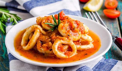 Calamares en salsa Recetas La Española