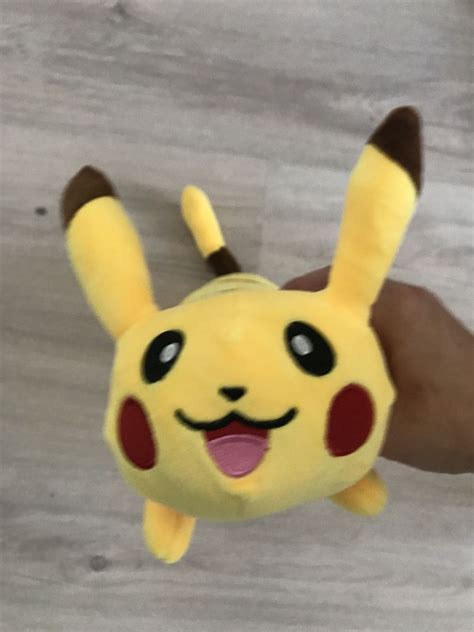 Maskotka pluszak długa parówka pokemon Pikachu Racibórz OLX pl