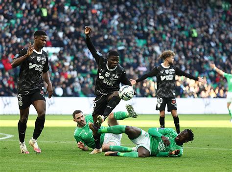 Amiens SC Football ASSE ASC 0 1 LE RÉSUMÉ DE LA RENCONTRE