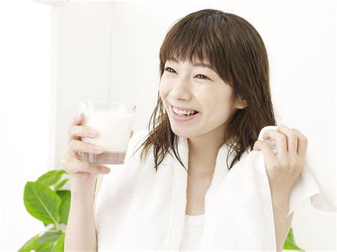 牛乳を毎日飲むメリットとは含まれている栄養素や効果的な飲み方とは 健康管理食ジョイント