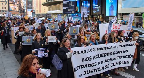 Fin De La Huelga De Los Letrados De Justicia Pactan Subidas De 450