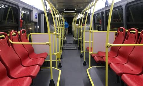 TransMilenio presentó sus nuevos buses con sillas tipo Metro