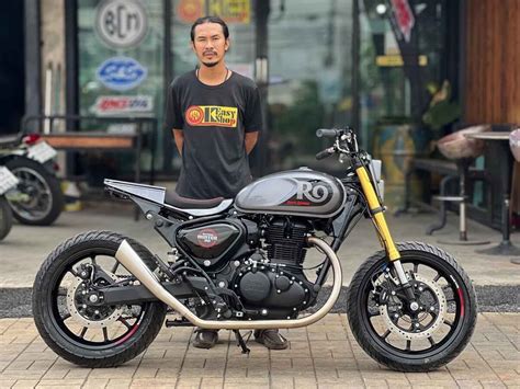 This Modified Royal Enfield Hunter Street Tracker Is Beautiful