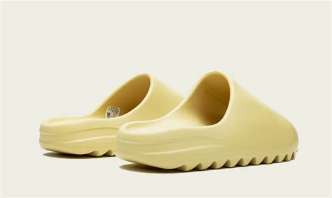 Adidas Yeezy Slide Desert Sand Yeezy Mafia