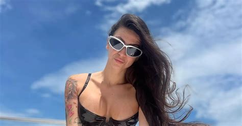 Singer Filmed Getting Oral Sex On Stage To Release Sex Tape With