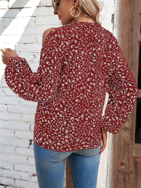 SHEIN VCAY Ditsy Floral Print Cold Shoulder Lantern Sleeve Blouse