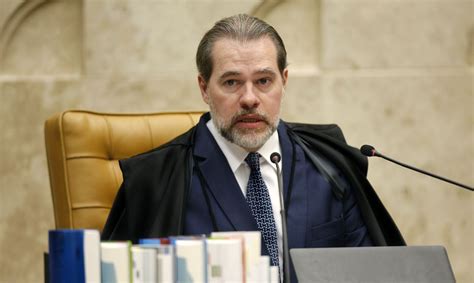 Toffoli é internado para cirurgia e testa negativo para covid 19