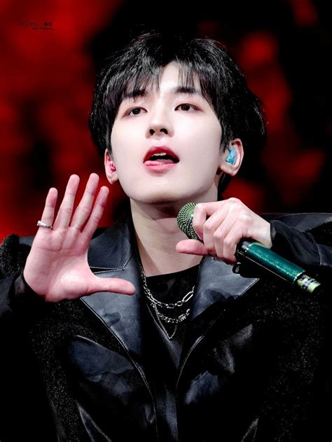 저화질의 원우 on Twitter 세븐틴 원우 귀엽다