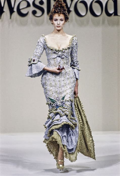 Vivienne Westwood Fall Ready To Wear Fashion Show Runway Fashion