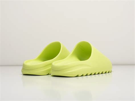 Купить Сланцы Adidas Yeezy slide цвет Зеленый купить по цене 1000