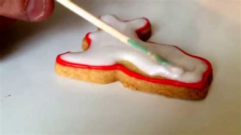 Comment décorer des biscuits avec du glaçage royal YouTube