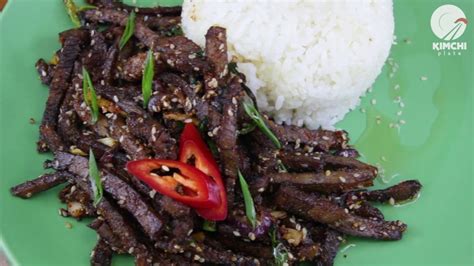 Как приготовить говядину по сычуаньски Sichuan crispy beef YouTube
