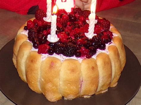 Charlotte Aux Fruits Rouges Et Cr Me Recette De Charlotte Aux Fruits