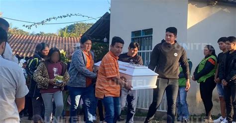 Dan el último adiós a Yenifer la niña que fue apuñalada en su colegio