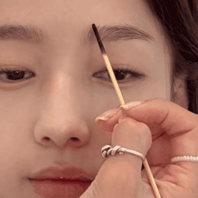 Simple Steps On How To Achieve Perfect Korean Eyebrows Kbeauty