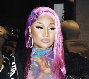 Photos Nicki Minaj Nudes Wear See Through Shirt With Nipples Out