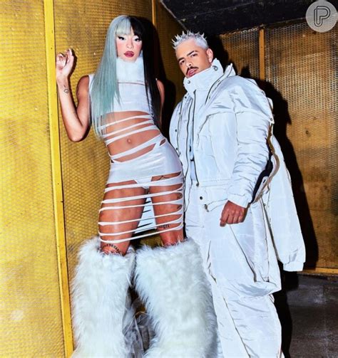 Tá rolando Pedro Sampaio explica beijo em Pabllo Vittar na TV e flagra