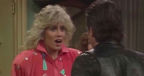 Madame Est Servie Angela Bower Frappe Fort La Revanche De Judith Light Toutelatele