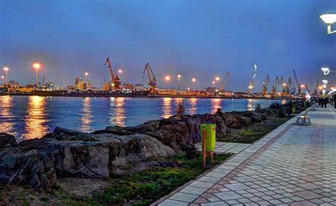 جاهای دیدنی انزلی در شب جاباما