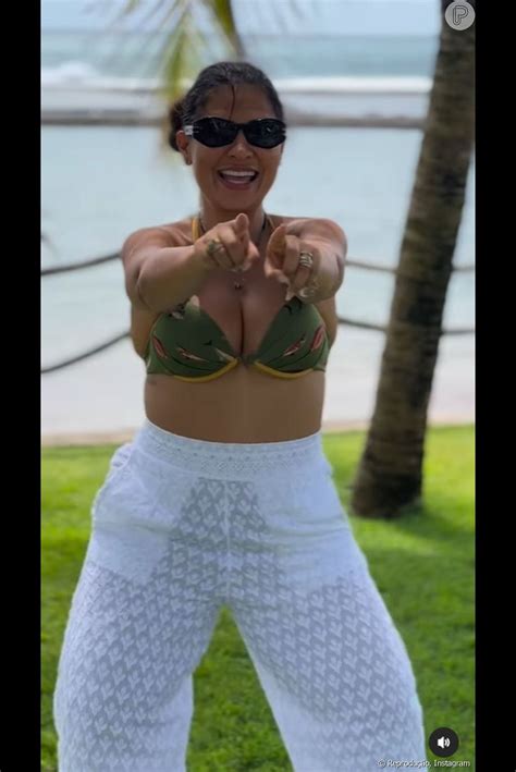 Simone dança de biquíni e exibe corpo 25 kg mais magro Vídeo fotos