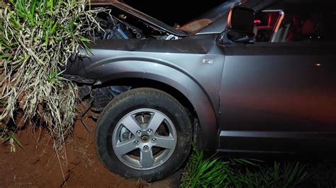 Motorista Sinais De Embriaguez Sofre Acidente Durante A