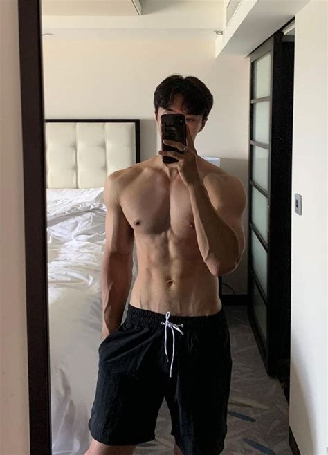 섹시가이 on Twitter Handsome asian men Men abs Cute korean boys