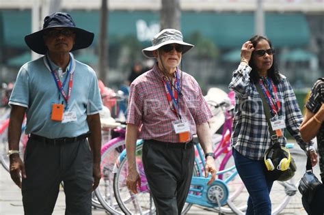 Kunjungan Wisatawan Mancanegara ANTARA Foto