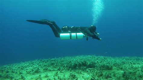 The Importance Of Good Trim For Divers DesertDivers