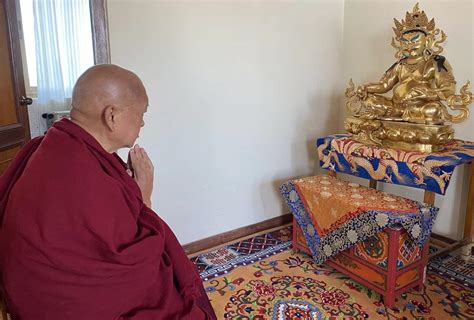 Dzambhala Practice For Increasing Wealth Lama Zopa Performing