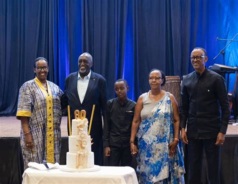 Perezida Kagame Na Madamu Bifatanyije Na Tito Rutaremara Kwizihiza