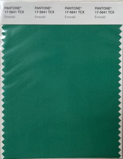 Pantone TCX Cotton Swatch Card 17 5528 TCX Greenlake