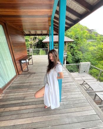 Neslihan Atag L Feet Aznudefeet
