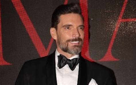 Julián Gil da vida al antagonista en la nueva versión de El Maleficio