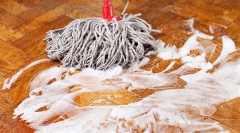 Cómo limpiar los pisos de madera Mi truco para sacar BRILLO