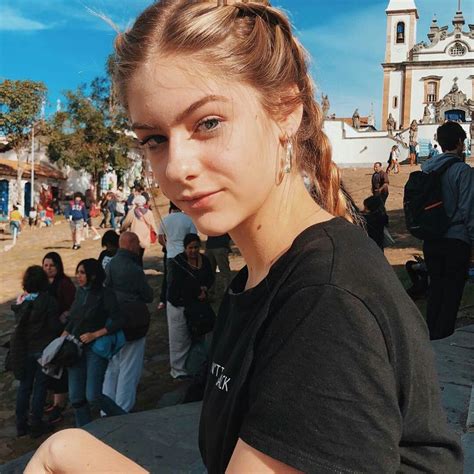 Pin De Delia Wiradiyanti Em Valentina Schulz Valentina Schulz Ideias