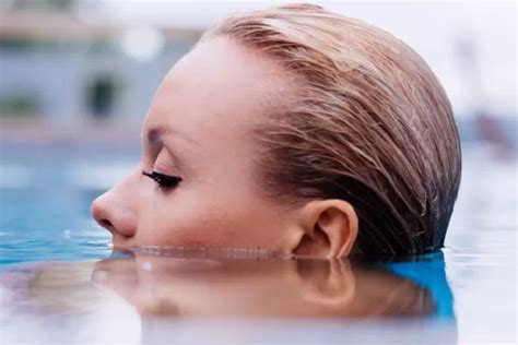 Tips Cara Mengatasi Telinga Kemasukan Air Jangan Panik Indozone Health