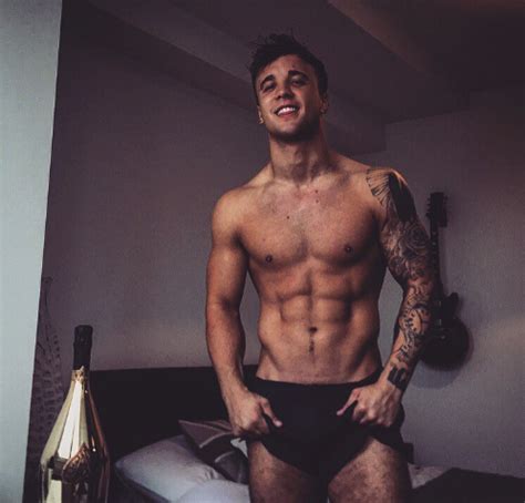 El Cuerpazo De Sam Callahan Desnudo CromosomaX