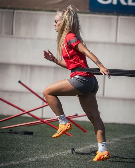 Conheça Alisha Lehmann jogadora mais seguida no Instagram na Copa Feminina