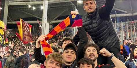 Da Nadal ai cori dell Olimpico lo sfottò al Milan del tennista cuore Roma