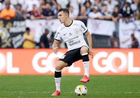 Vasco teria interesse em Lucas Piton do Corinthians Vasco Notícias