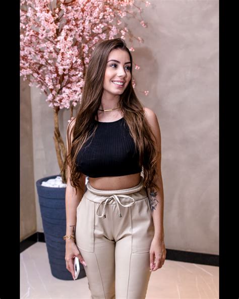 Foto Maria Lina Ex Noiva De Whindersson Nunes Colocou Silicone Mas
