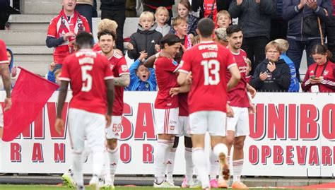 Vejle træner dedikerer første hjemmesejr til trofaste fans BT Fodbold
