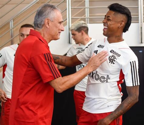 Flamengo se reapresenta no Ninho do Urubu e inicia preparação para a