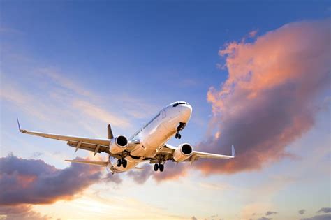Pesquisa revela que jovens lideram as viagens de avião em 2020 no