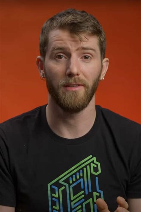 Linus Gabriel Sebastian Linus Tech Tips Biography Wiki More