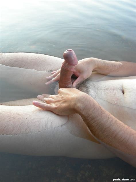 Wie gefällt Euch mein vorhautloser Schwanz Kostenlose Penis Bilder