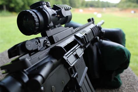 4K Ultra HD Wallpaper Of A Man Made Assault Rifle