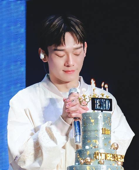 Exo Teez On Twitter Rt Kyoongs Luv Netizens Praise Chen For His