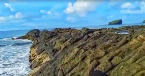 Kisah Mitos Pantai Watu Ulo Jember Legenda Aji Saka Dan Naga Raja